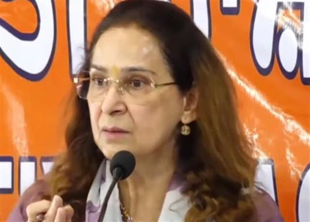 Navjot Kaur Sidhu Proposes Opium Cultivation in Punjab if Party Comes ...