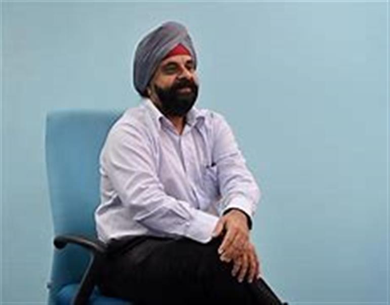 Vigilance Bureau arrests former minister Ashu's absconding PA Inderjit ...