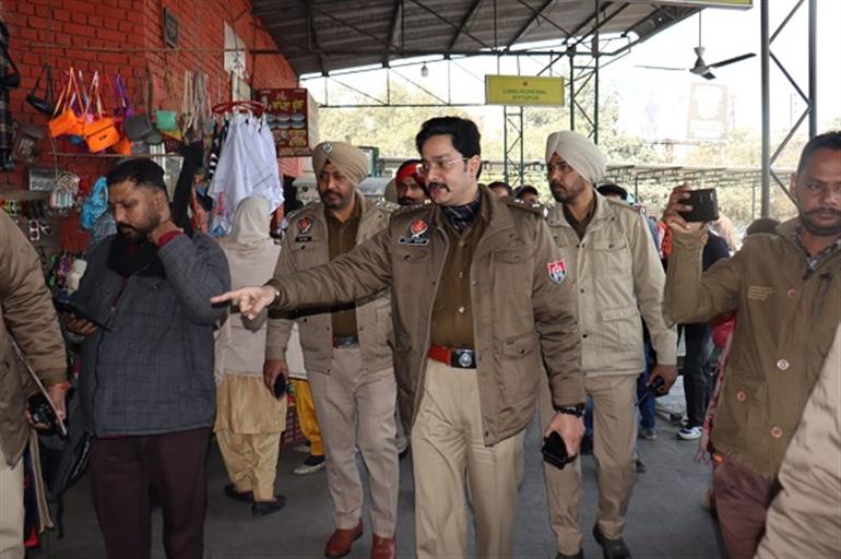 OPS Eagle II: Ahead of Republic Day, Punjab Police conduct search ...