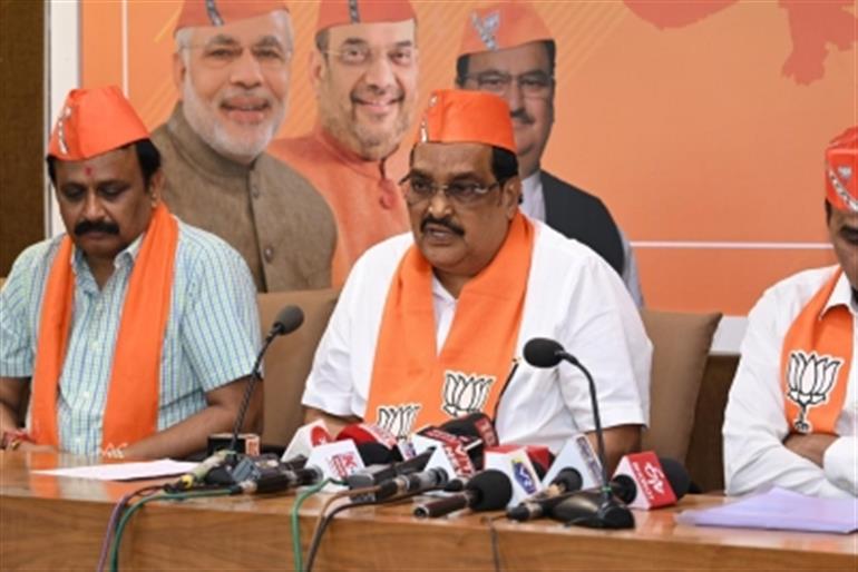 CPR training programmes by Gujarat BJP set new record, saving lives ...