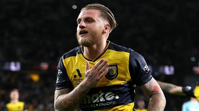 Mohun Bagan Super Giant sign Australian international Jason Cummings