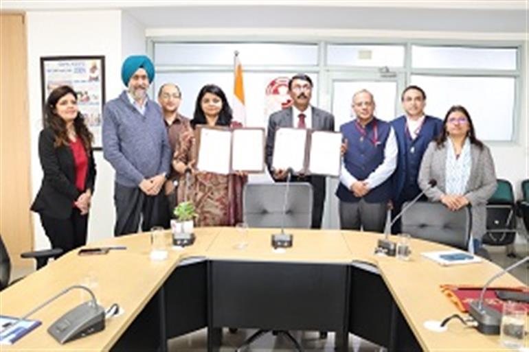 PMIDC Signs MoU with HUDCO