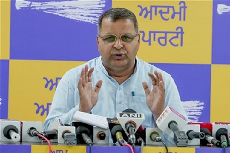 AAP Govt's Stern Warning; Strict Action Against Corruption and ...